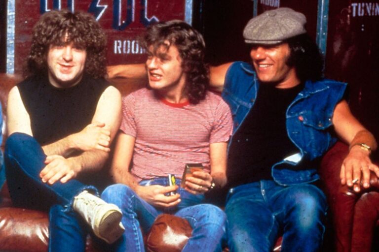 Simon Wright Drums | FORMER DRUMMER FOR | ACDC | DIO | UFO + – Simon ...